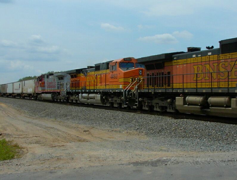 BNSF 4463